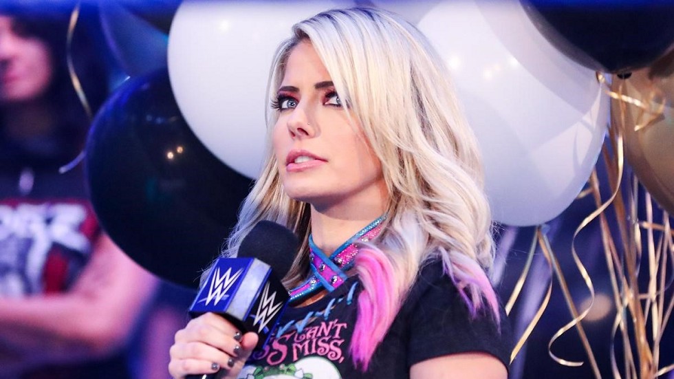 Alexa Bliss revela que su podcast Uncool se estrenará en julio Alexa Bliss revela que su podcast Uncool se estrenará en julio